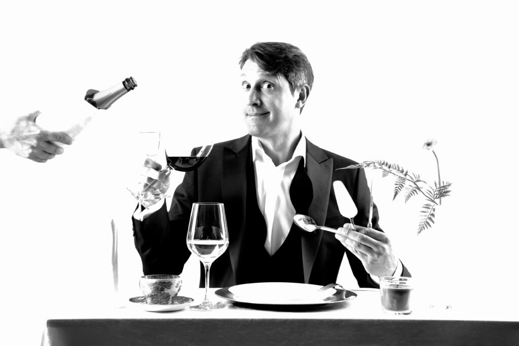 Danny Morgenstern: Bond-Experte, Autor & Knigge-Coach